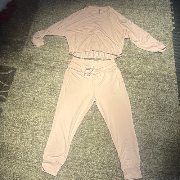 Fabletics | Pants & Jumpsuits | Fabletics Coordinated Sweat Set In Baby ...
